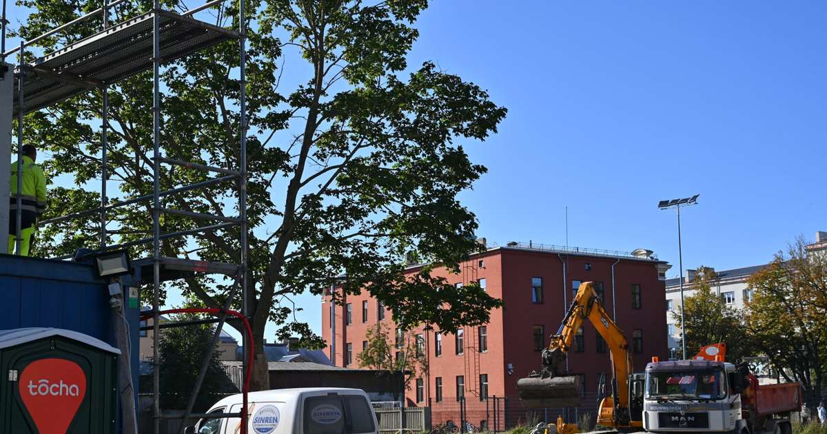 Foto: Iedzīvotāji satraukti, ka Vītolu ielas daudzdzīvokļu nama ...